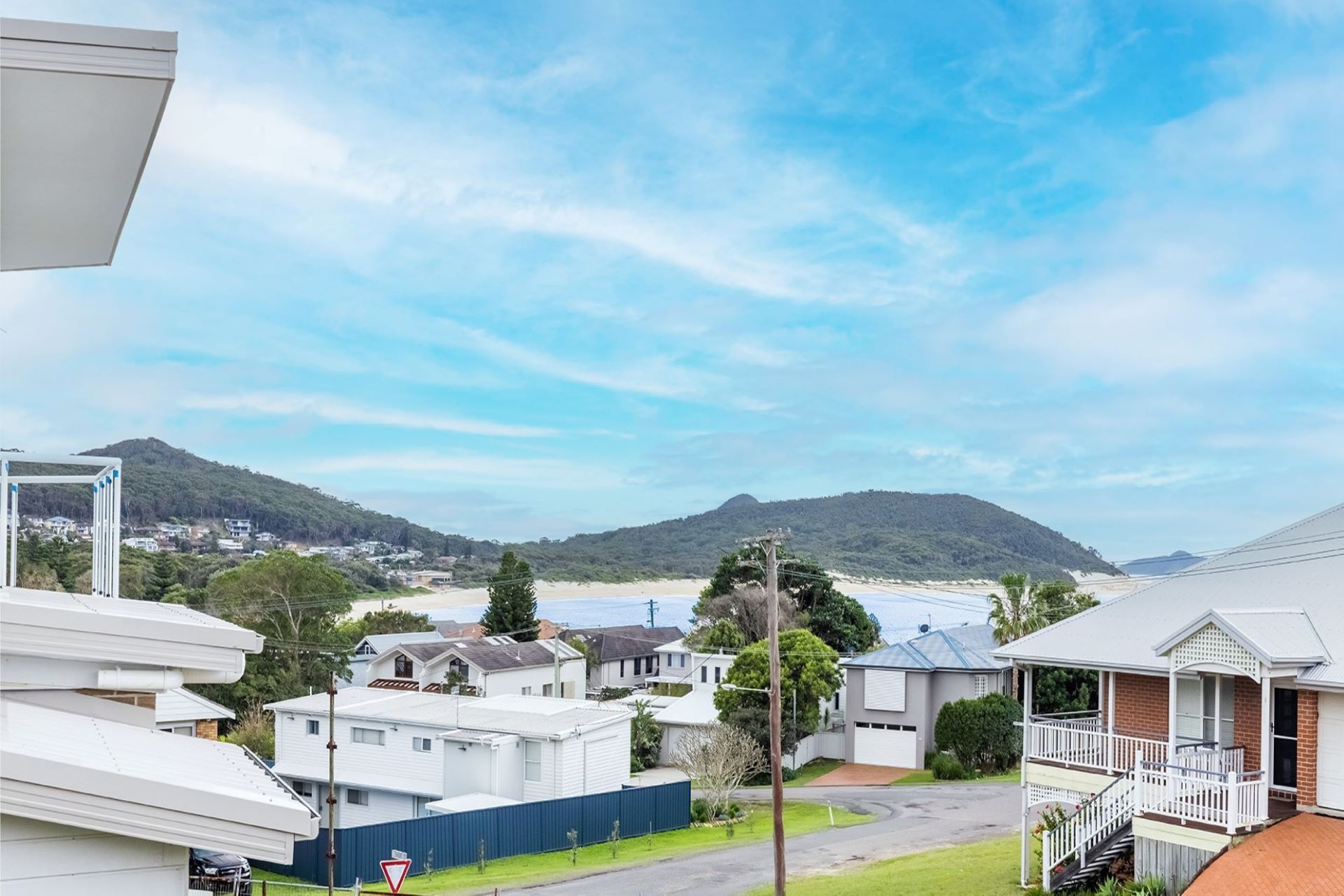 Hot Deals - Nelson Bay Accommodation